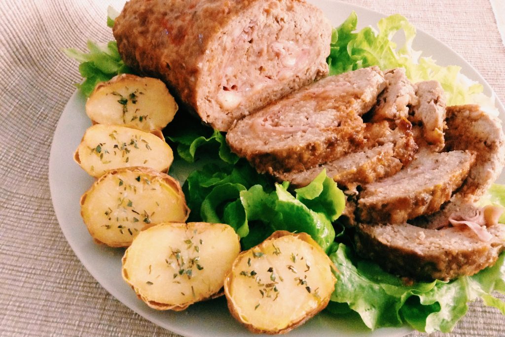 Storia e origini del polpettone, un piatto per tutti i gusti