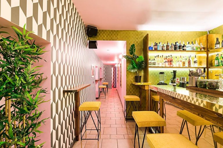 Nuova Apertura Rocket Bar sui Navigli a Milano: Orari e Drink